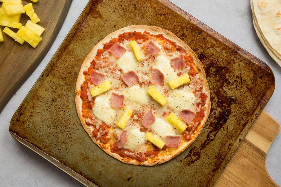 Quick Hawaiian tortilla pizza