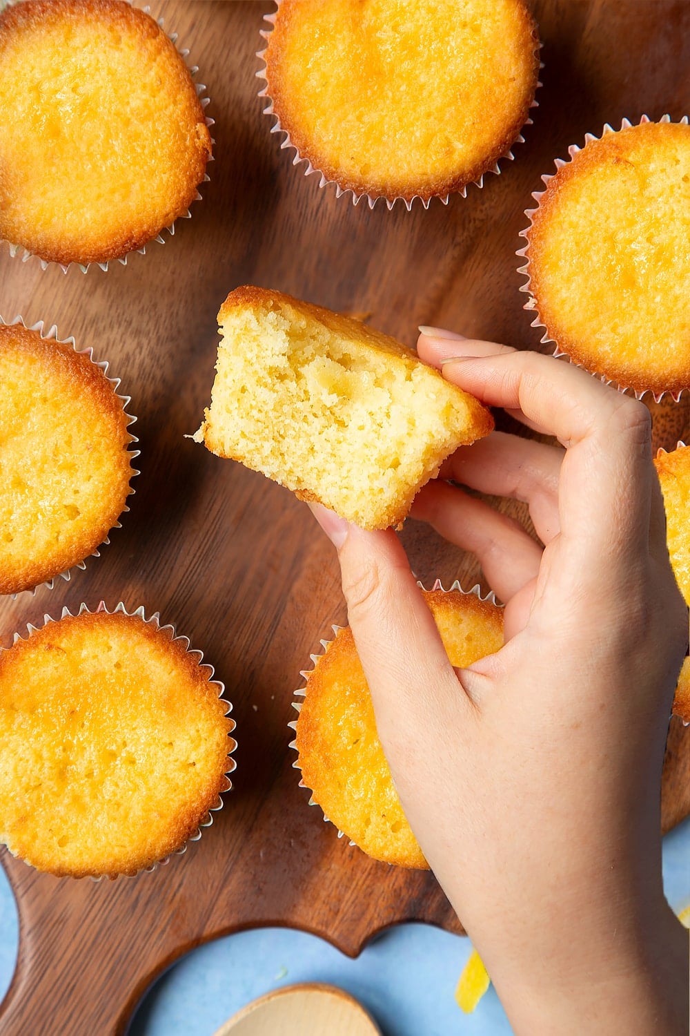 Lemon Drizzle Cupcakes that Really ZING