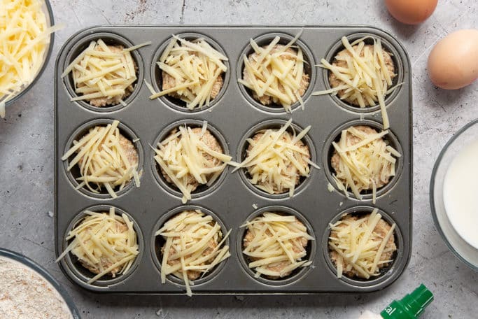 Easy Cheese Muffins