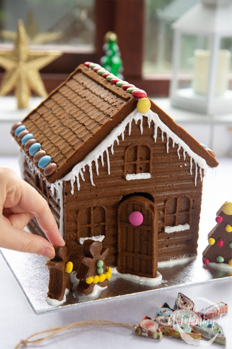 How to Make a Gingerbread House (Recipe Included)