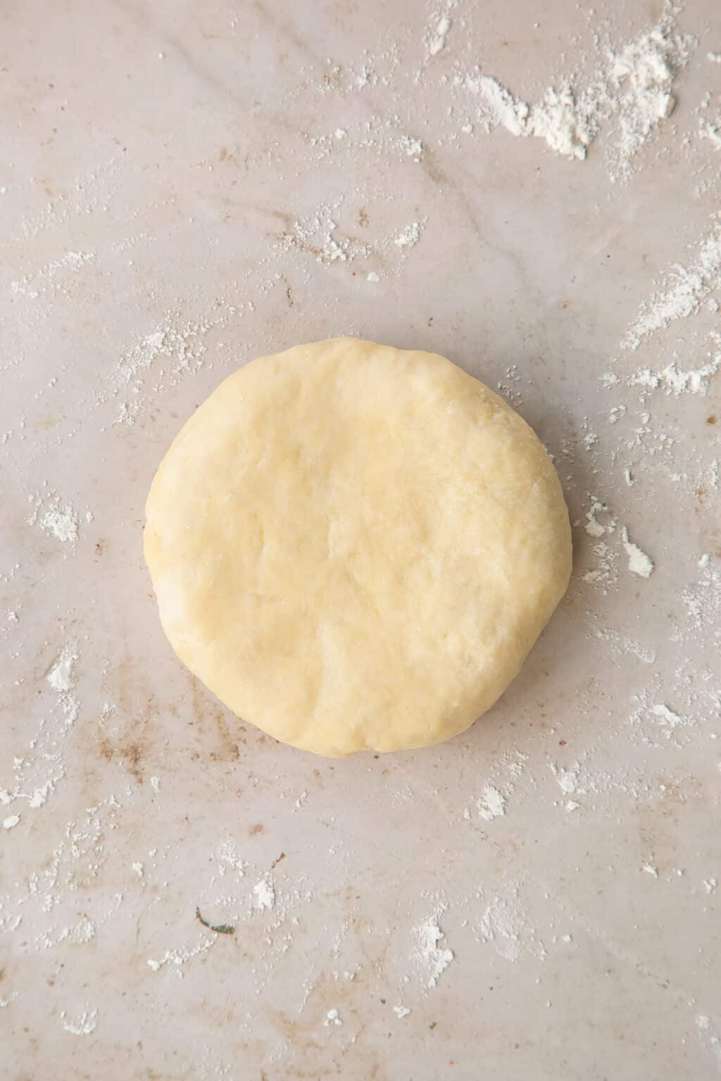 How to Put Pastry in A Pie Tin