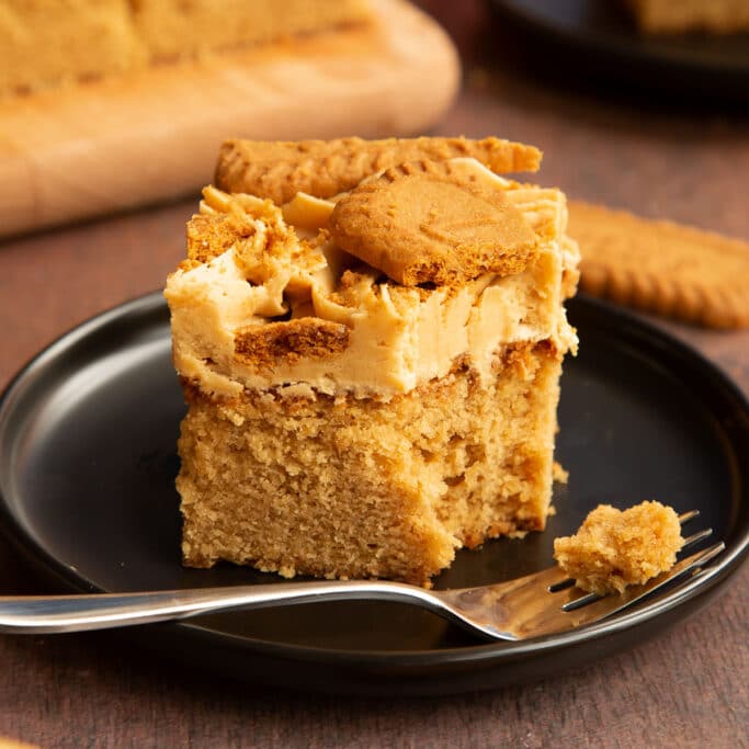 Biscoff traybake